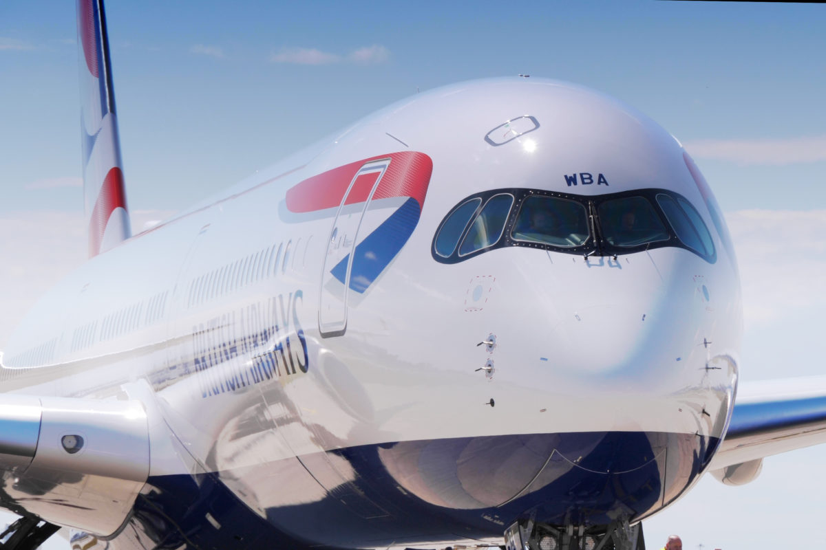VIDEO: Airbus A350-1000 British Airways I Cockpit Tour | flyRosta.com