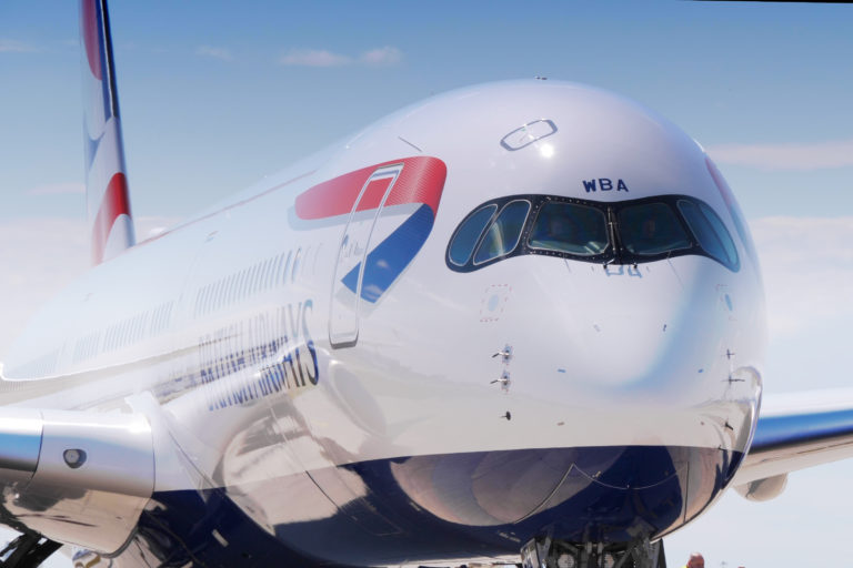 VIDEO: Airbus A350-1000 British Airways I Cockpit Tour | flyRosta.com