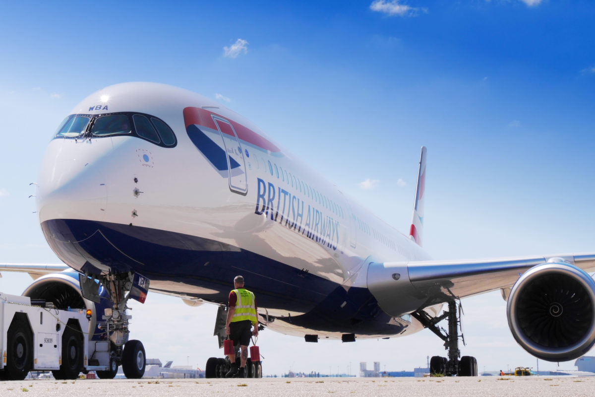 VIDEO: Airbus A350-1000 British Airways I Cockpit Tour | flyRosta.com